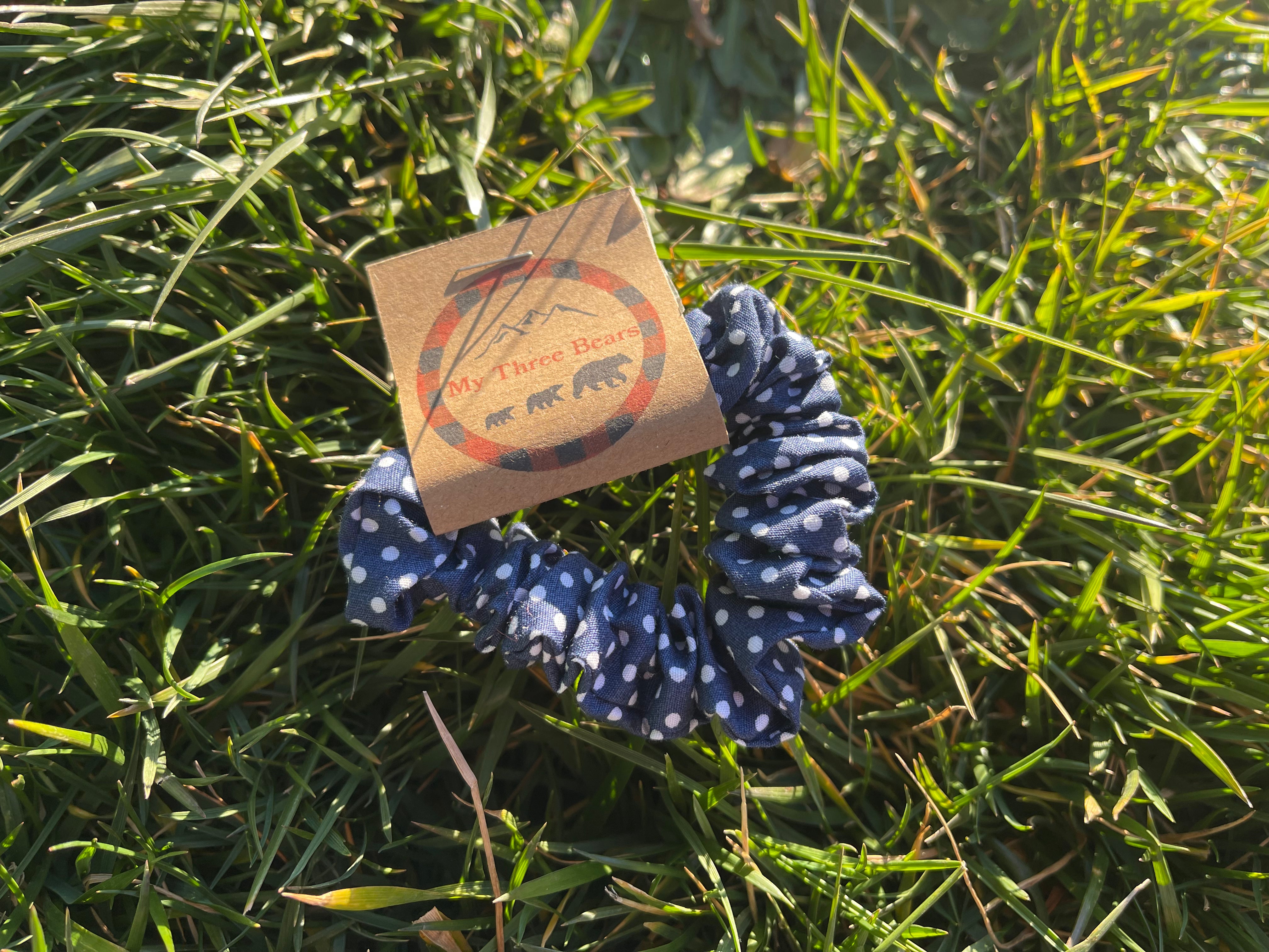 Navy Polkadot Scrunchie – mythreebears
